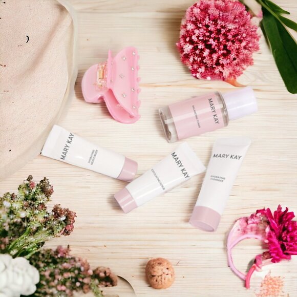 Mary Kay | Skincare | Mary Kay Hydrating Go Set Normal To Dry | Poshmark